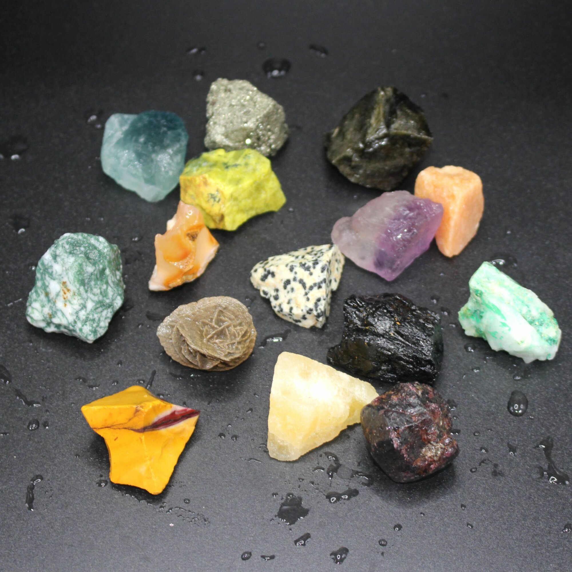 Набор комбинаций из натуральных минералов (2-3 см, комбинация 3)