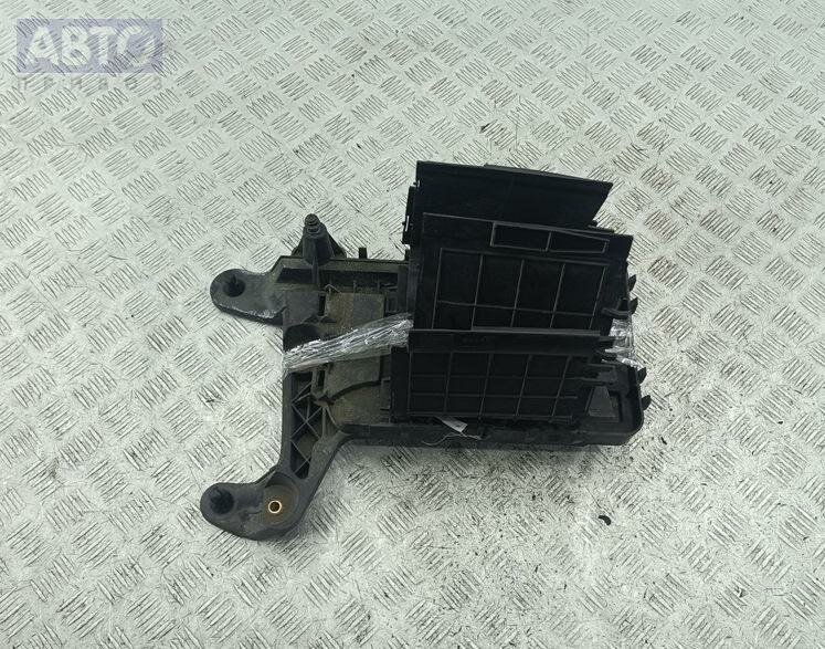 Кожух аккумулятора (короб АКБ) Audi A3 8P (2003-2012)