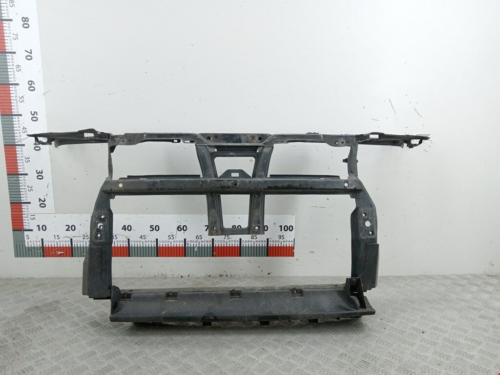 Панель передняя (передняя монтажная панель рамка передняя телевизор) Volkswagen Golf 3 1E0805591 арт. 2185077