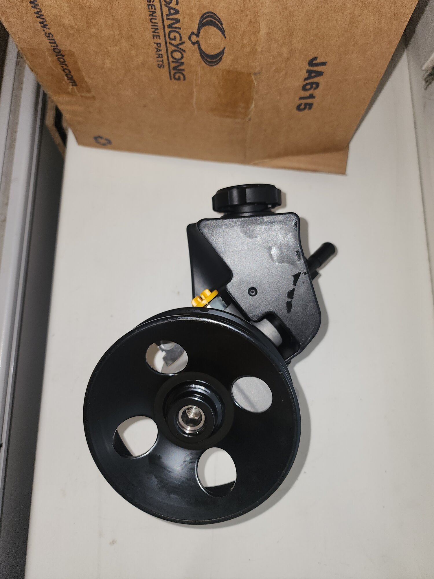 Гидроусилитель Ссангйонг Ставик, Рекстон-3, Актион Спорт-2 дизель D20DTR DTF DTH с бачком 6714600580