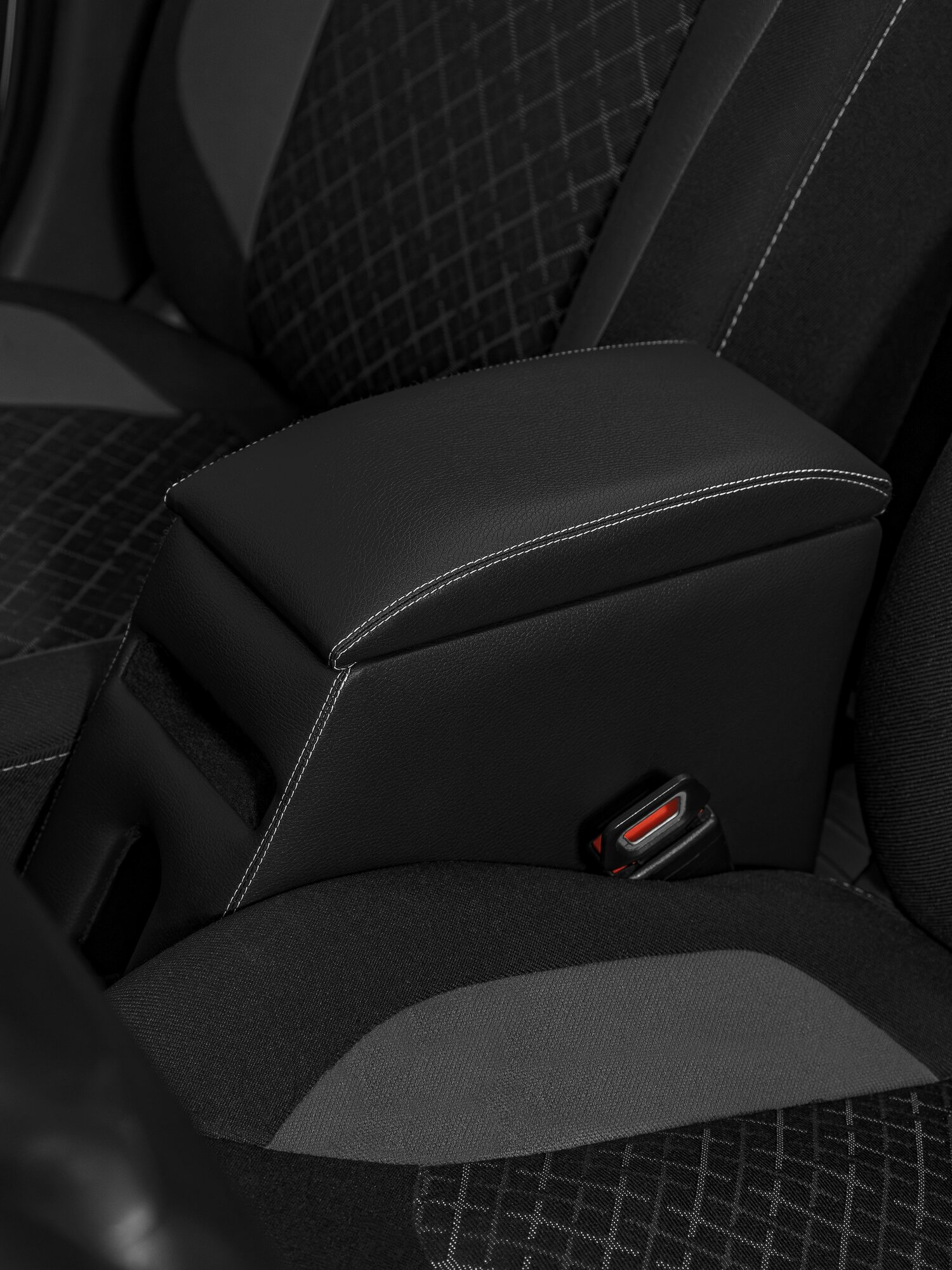 Подлокотник для LADA Grata