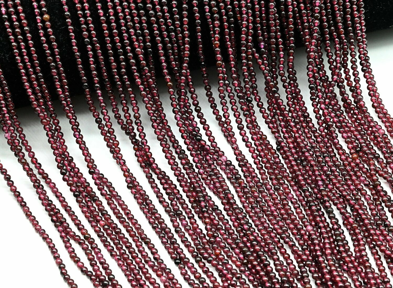 Бусины из граната шарик 2мм, 38,5см, 179 бусин