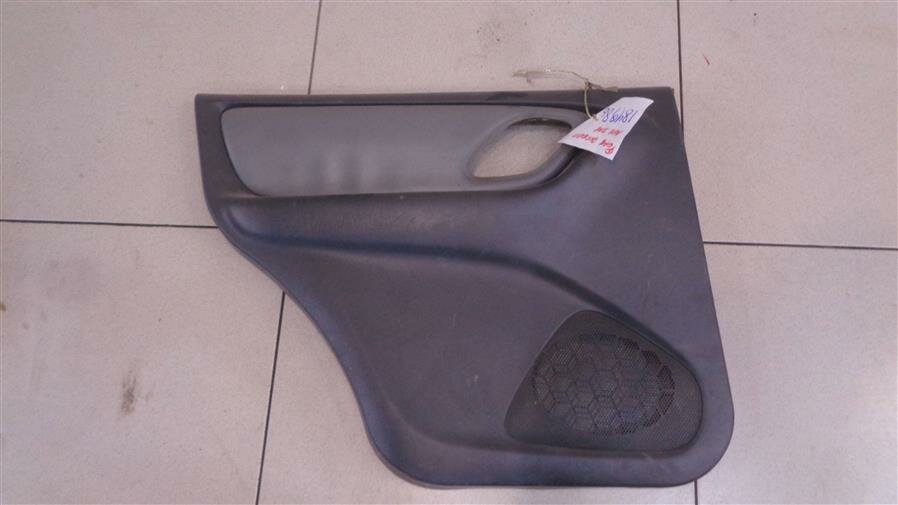 Обшивка двери задней левой от Ford Escape 2000-2006