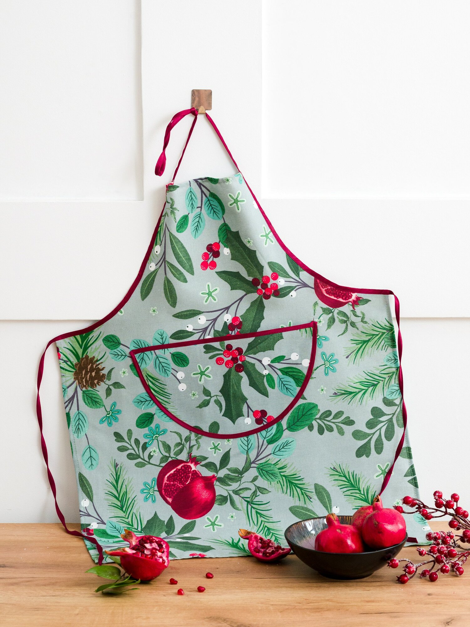 DOLLTALL / Фартук кухонный / Фартук с карманом / универсальный размер 42-54 / подарок для любимых женщин