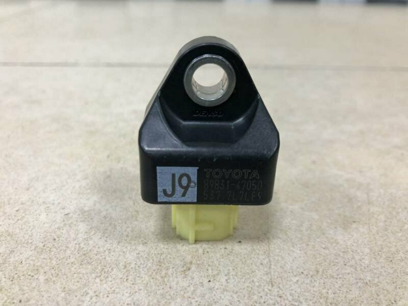 Датчик AIR BAG Lexus RX 350 2015 кат.номер: 8983147050