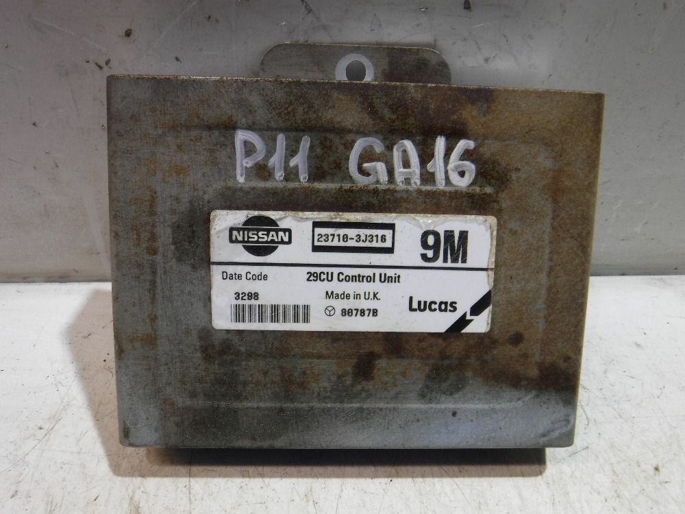 Блок управления двигателем Nissan Primera P11 237103J316