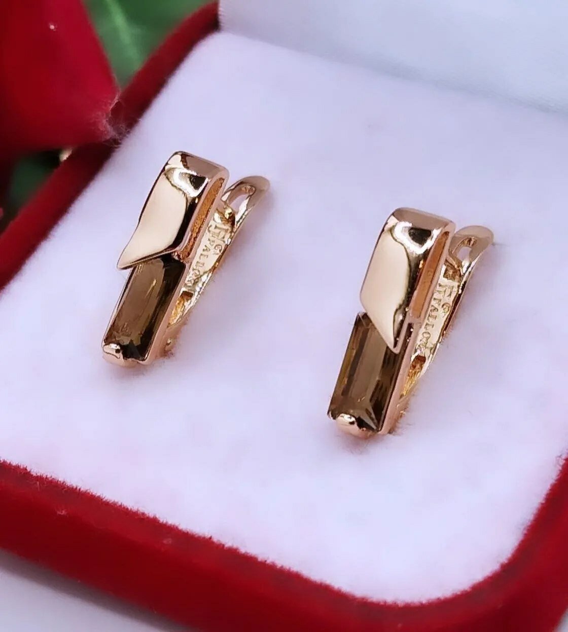 Серьги, фианит, искусственный камень