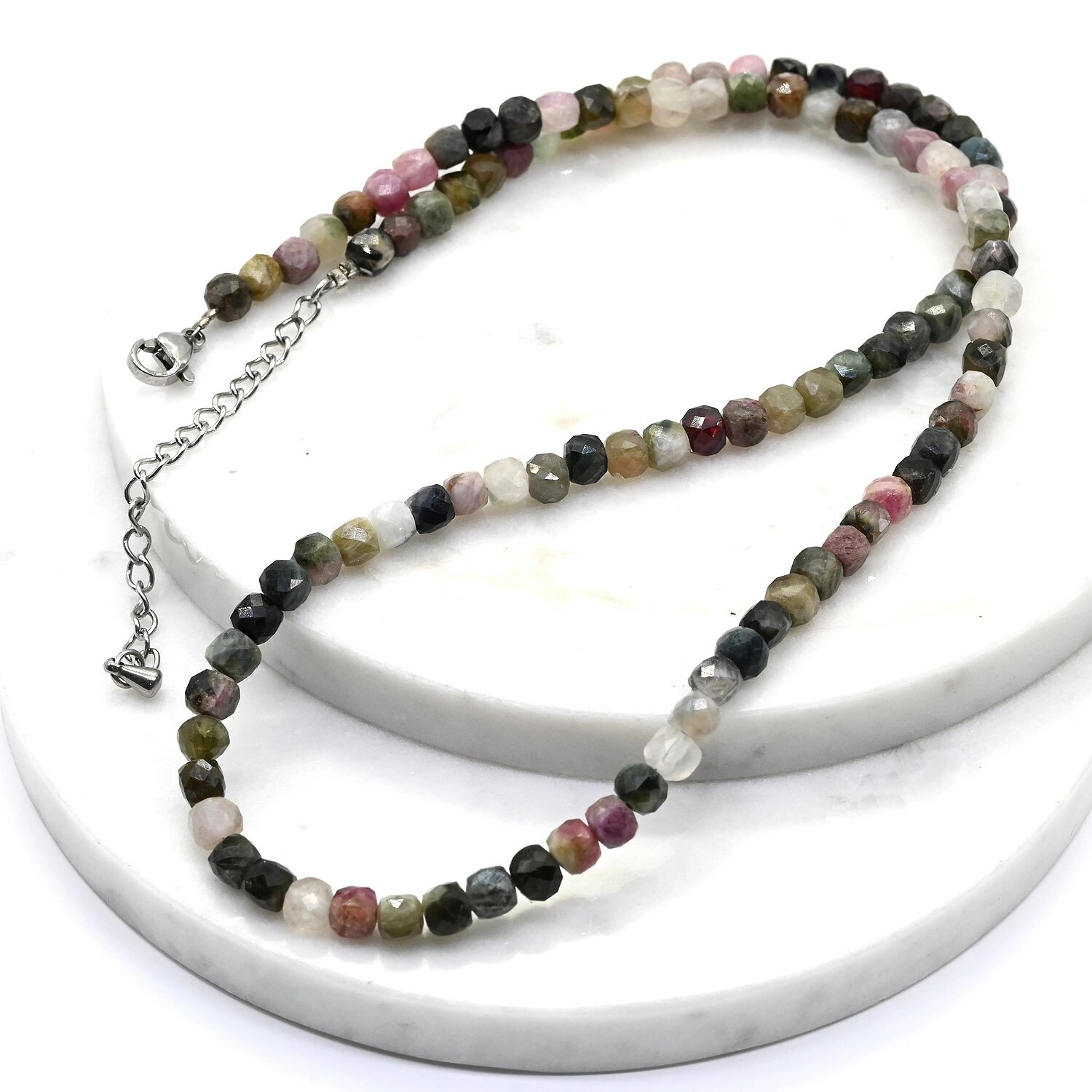 Бусы, турмалин