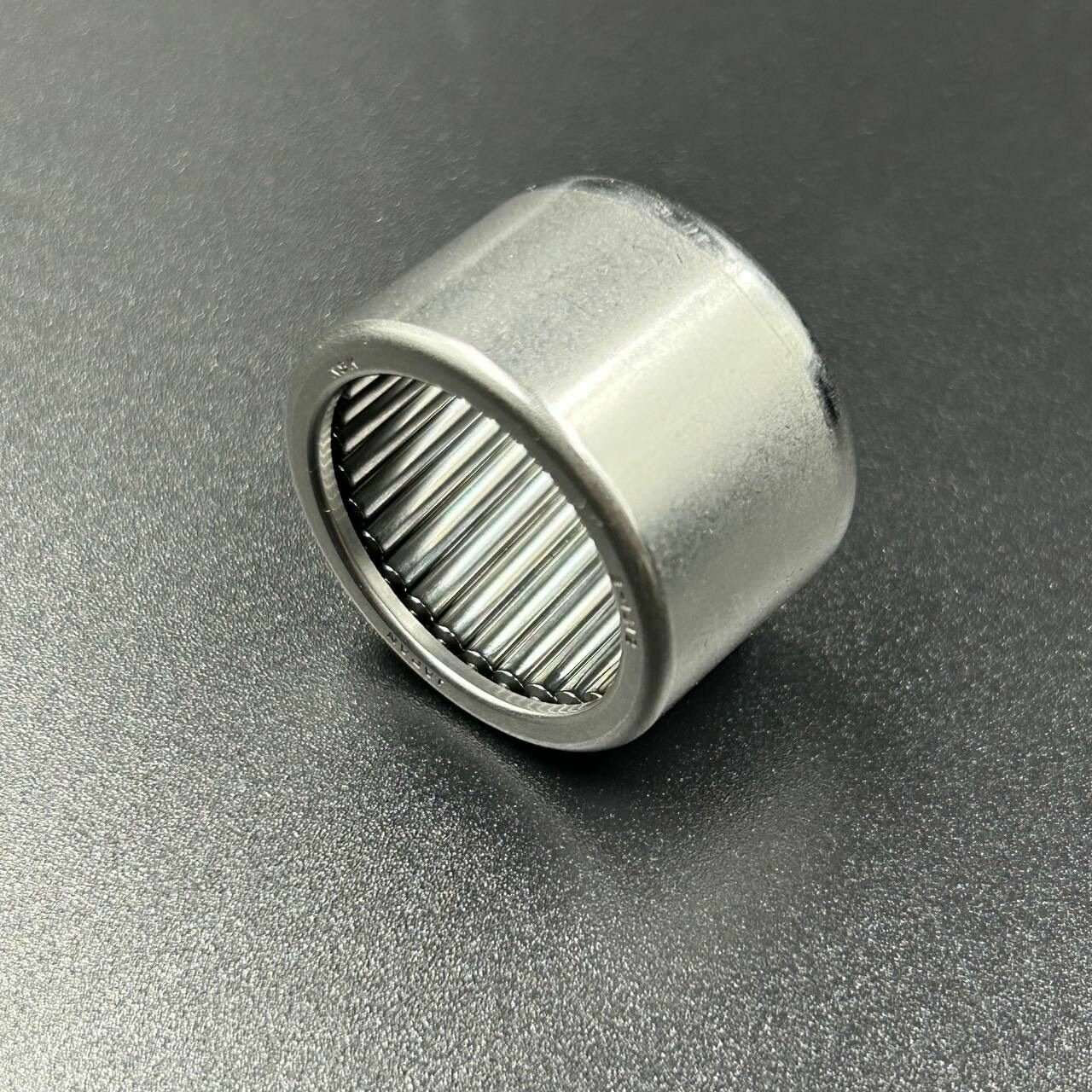 Подшипник игольчатый Suzuki DT40-65, DF40-50, DF40-60(A) (22x28.5x19) (Производитель - Omax)