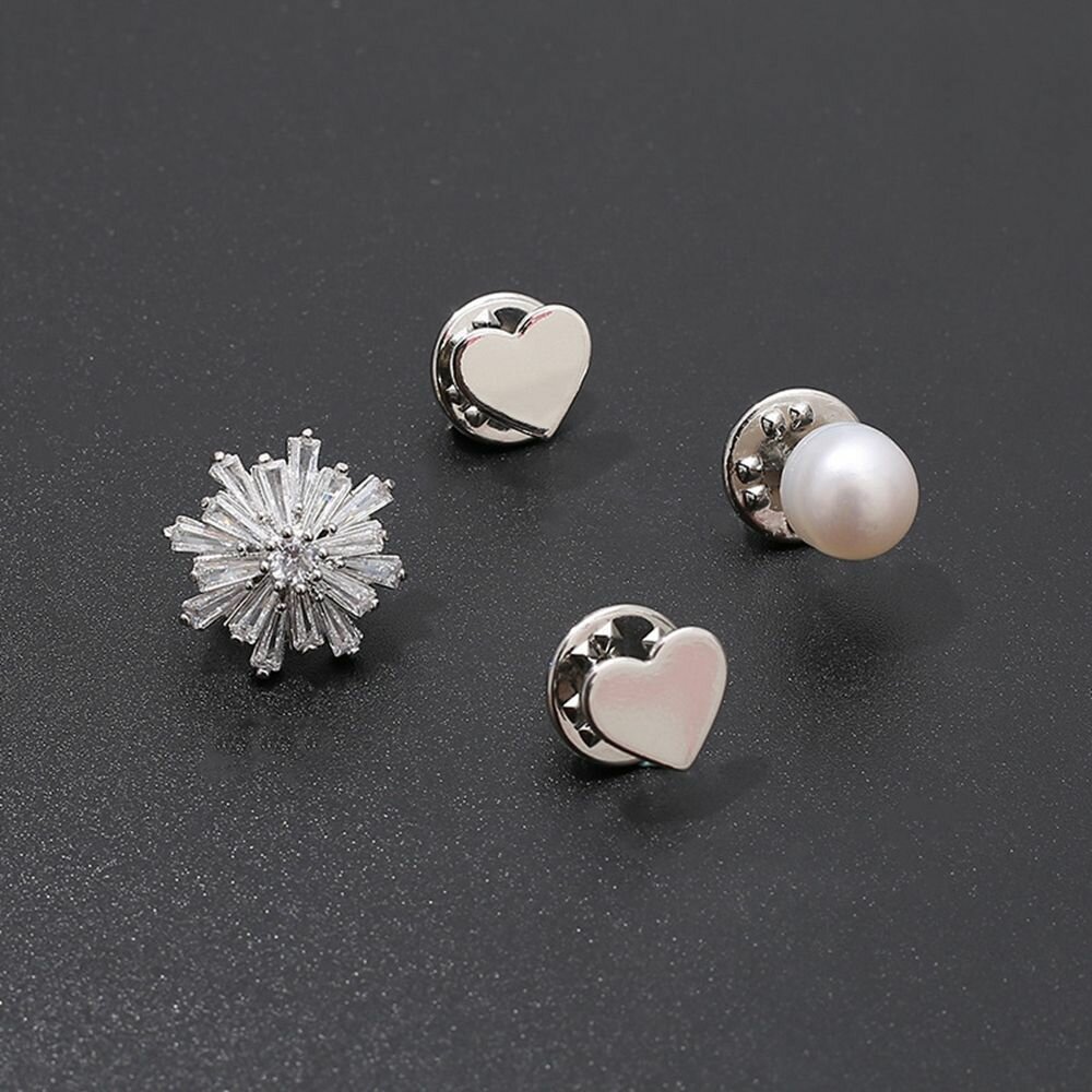 Пряжка декольте Anti-Exposure