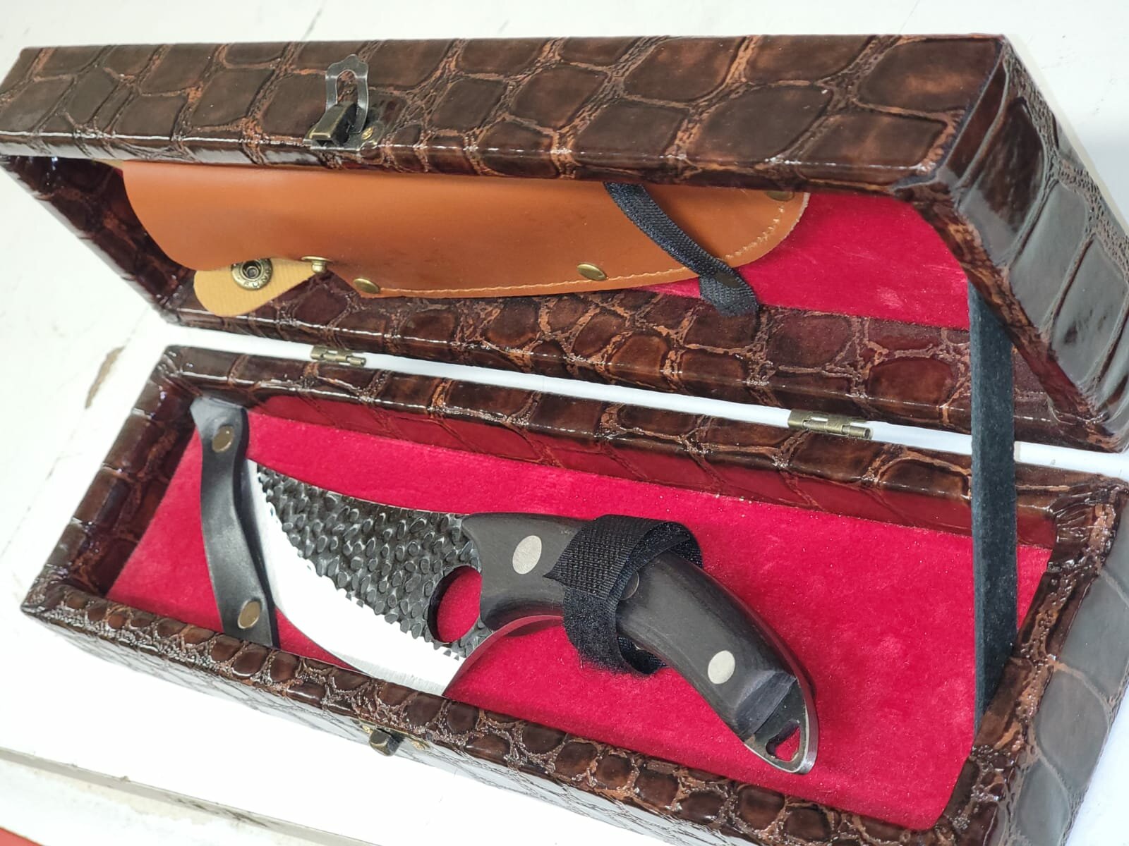 Шеф-нож "Сербский Мясник", Кизляр, нержавеющая сталь, в подарочном чехле и футляре