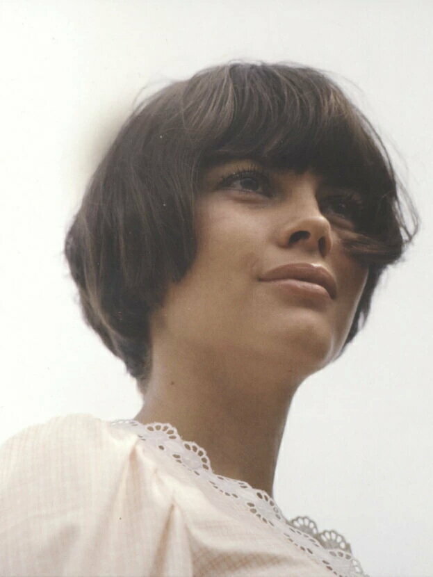 Плакат, постер Mireille Mathieu, Мирeй Матьё на бумаге, размер 21х30см