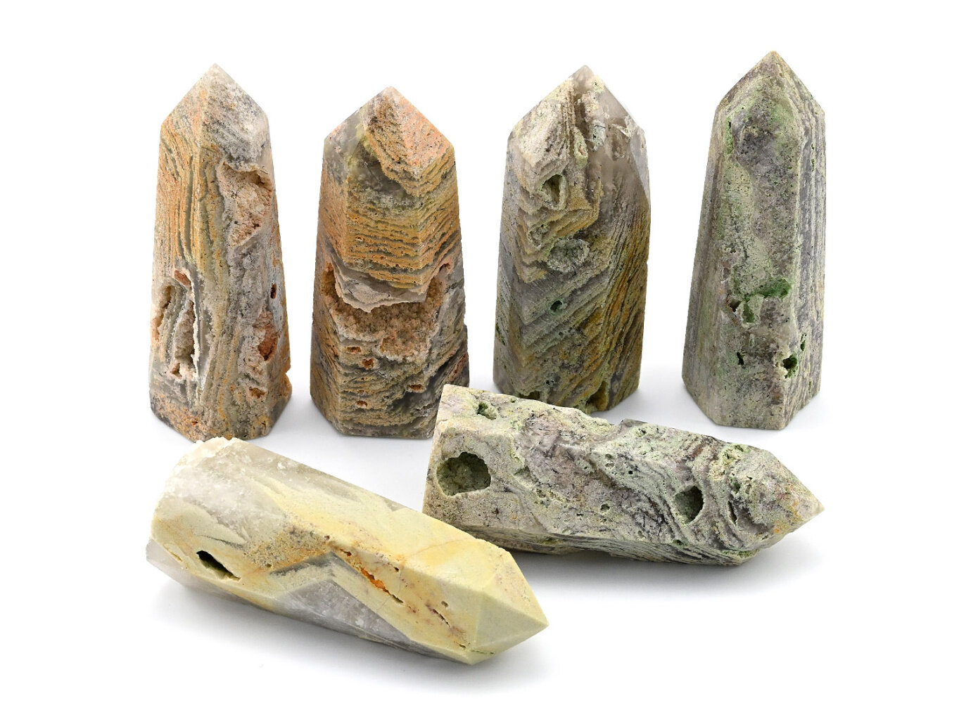 Кристалл из кварца "Карандаш" 28*29*82мм, 86-108г .