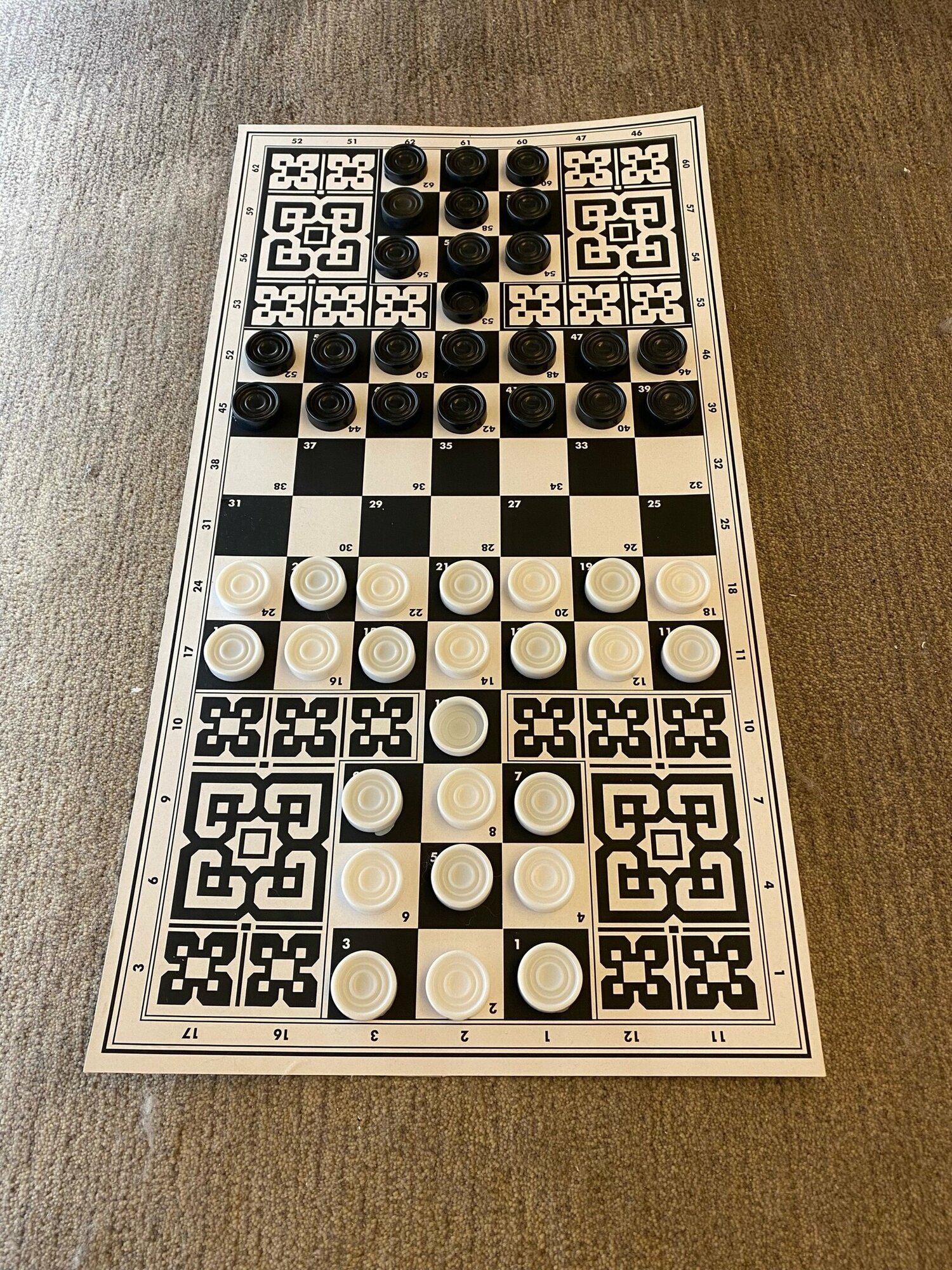 Настольная игра " Алтай- Шатра ", шахматного типа, поле и шашки ( 24 шт. )