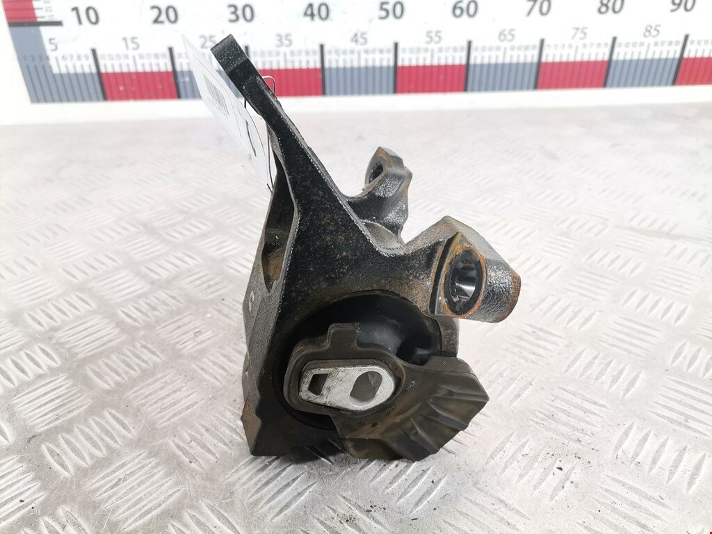 Подушка (опора) крепления двигателя Mazda CX-5 (KE) арт. 1724526