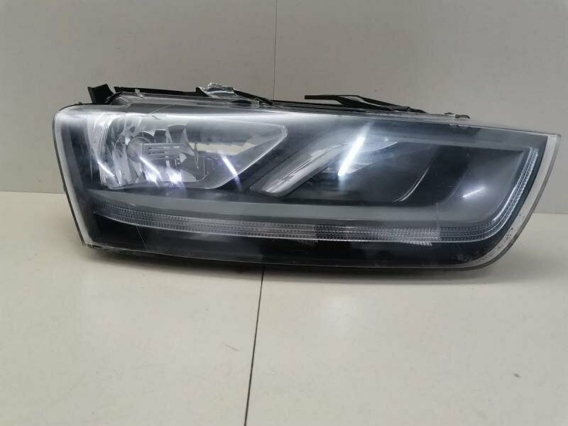 Фара правая Audi Q3 8U 2012 кат.номер: 8U0941004M