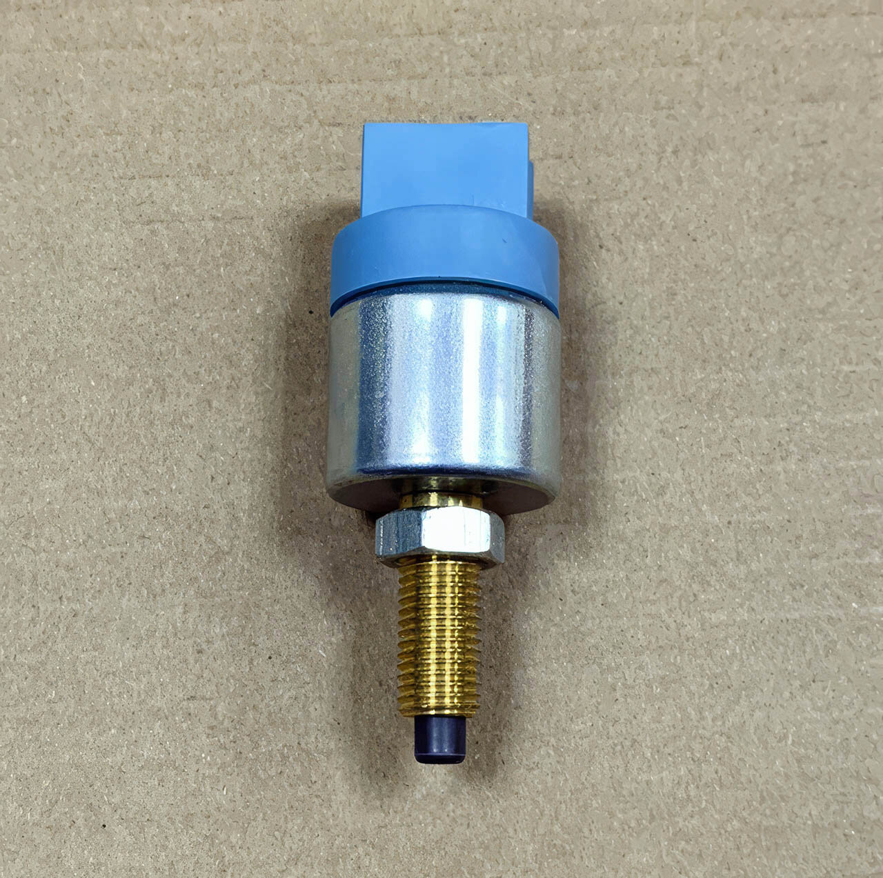 Датчик стоп-сигнала Toyota Corolla all 99> (Facet)