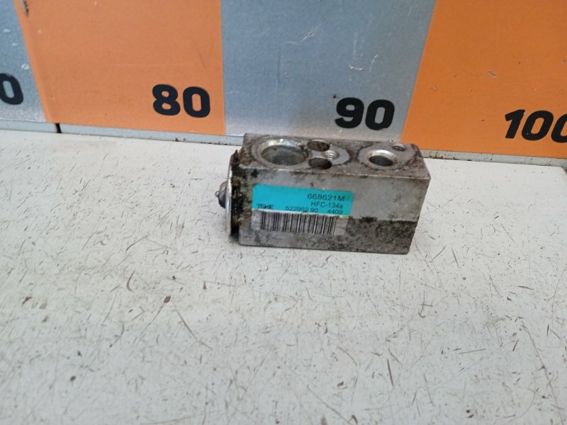 Б/У печки, Ниссан Альмера G15 Клапан кондиционера Nissan Almera 2013- G15 256863 NISSAN арт. 6001547682, 7123