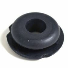 Втулка крепления пластика BRP Can-Am Outlander Renegade 705002149 705003264