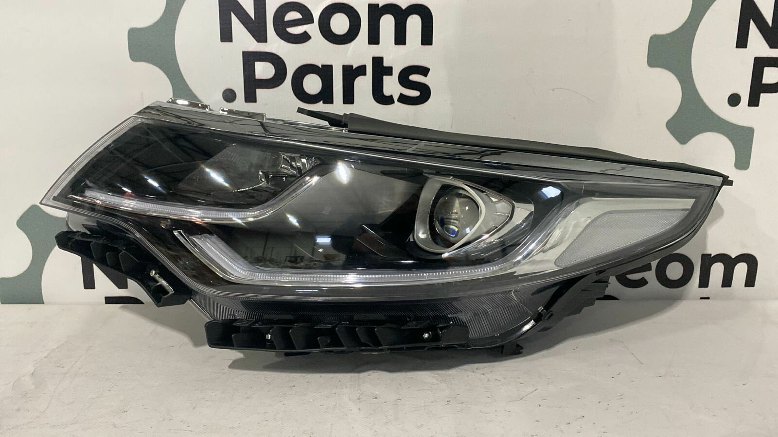 Фара левая Kia Optima 4 JF 18-20