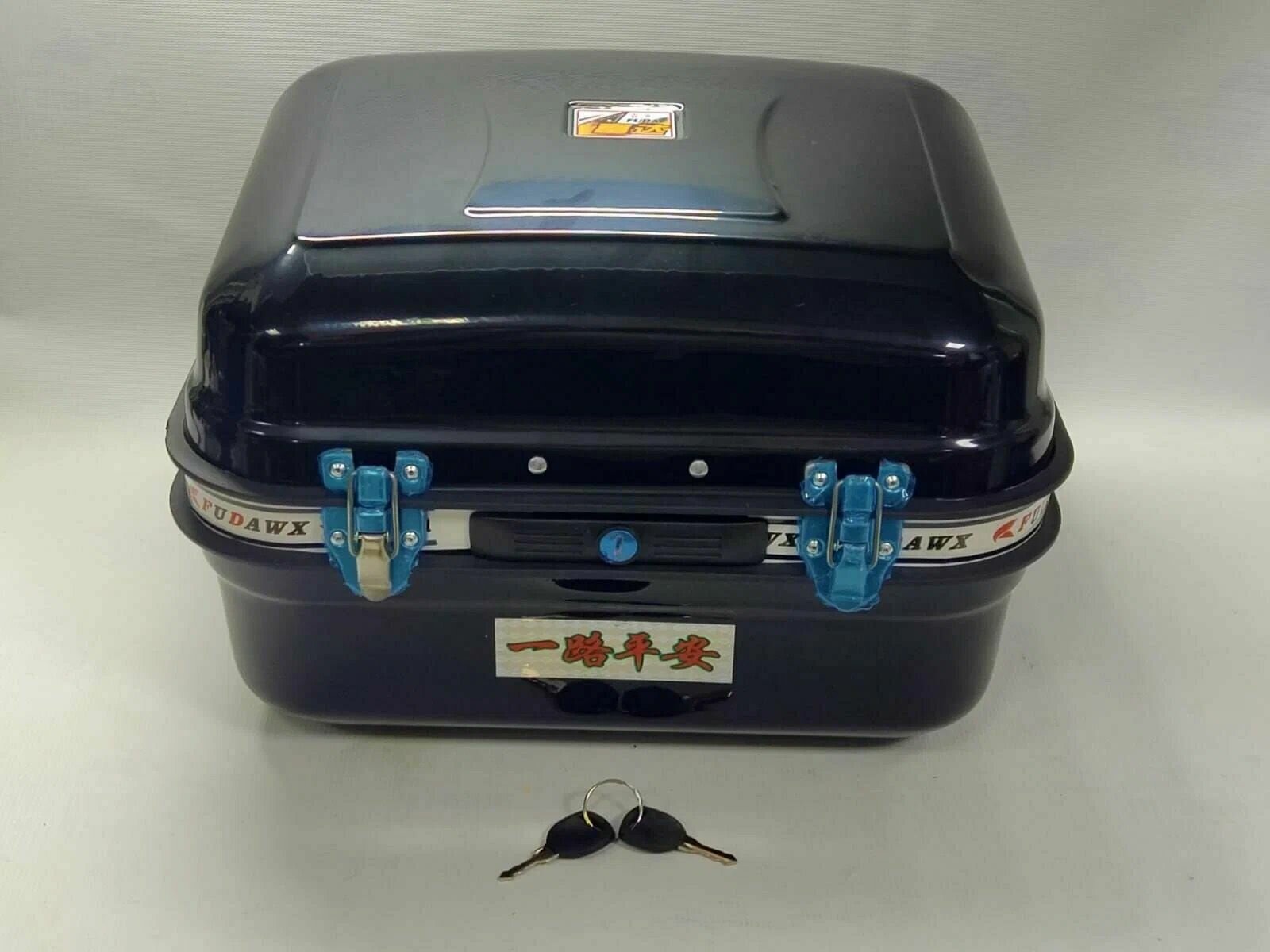 Кофр для мопедов ALPHA (ящик задний) 28 л