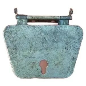 Крышка лючка бензобака с петлей ГАЗ-2410 (ГАЗ)