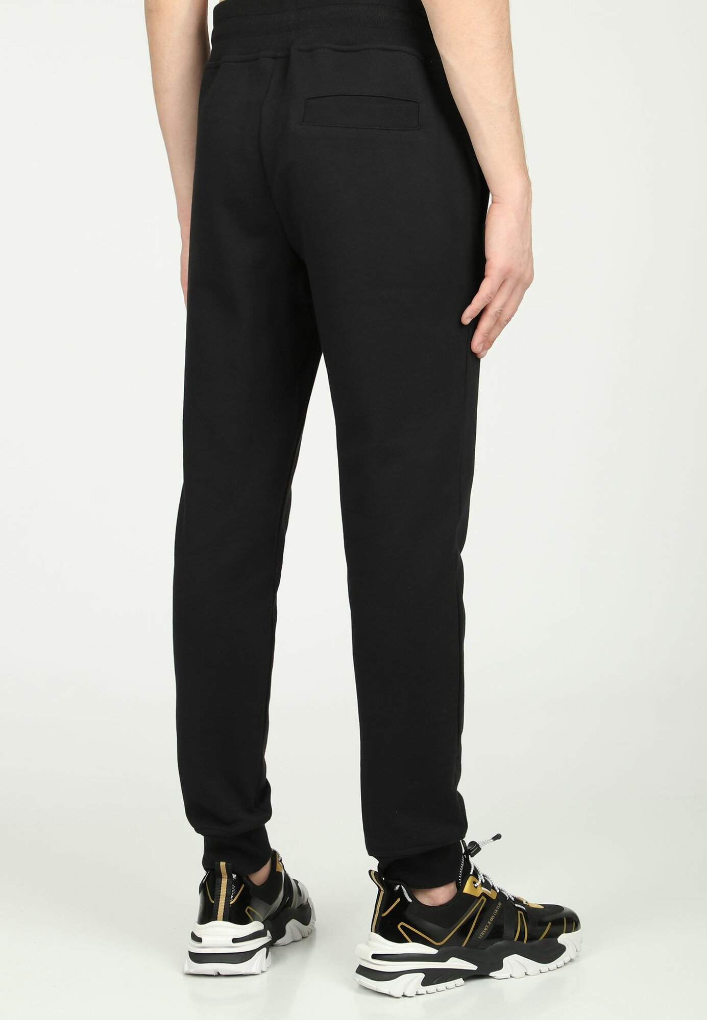 Брюки джоггеры Versace Jeans Couture хит сезона, размер 52, черный — фото 1