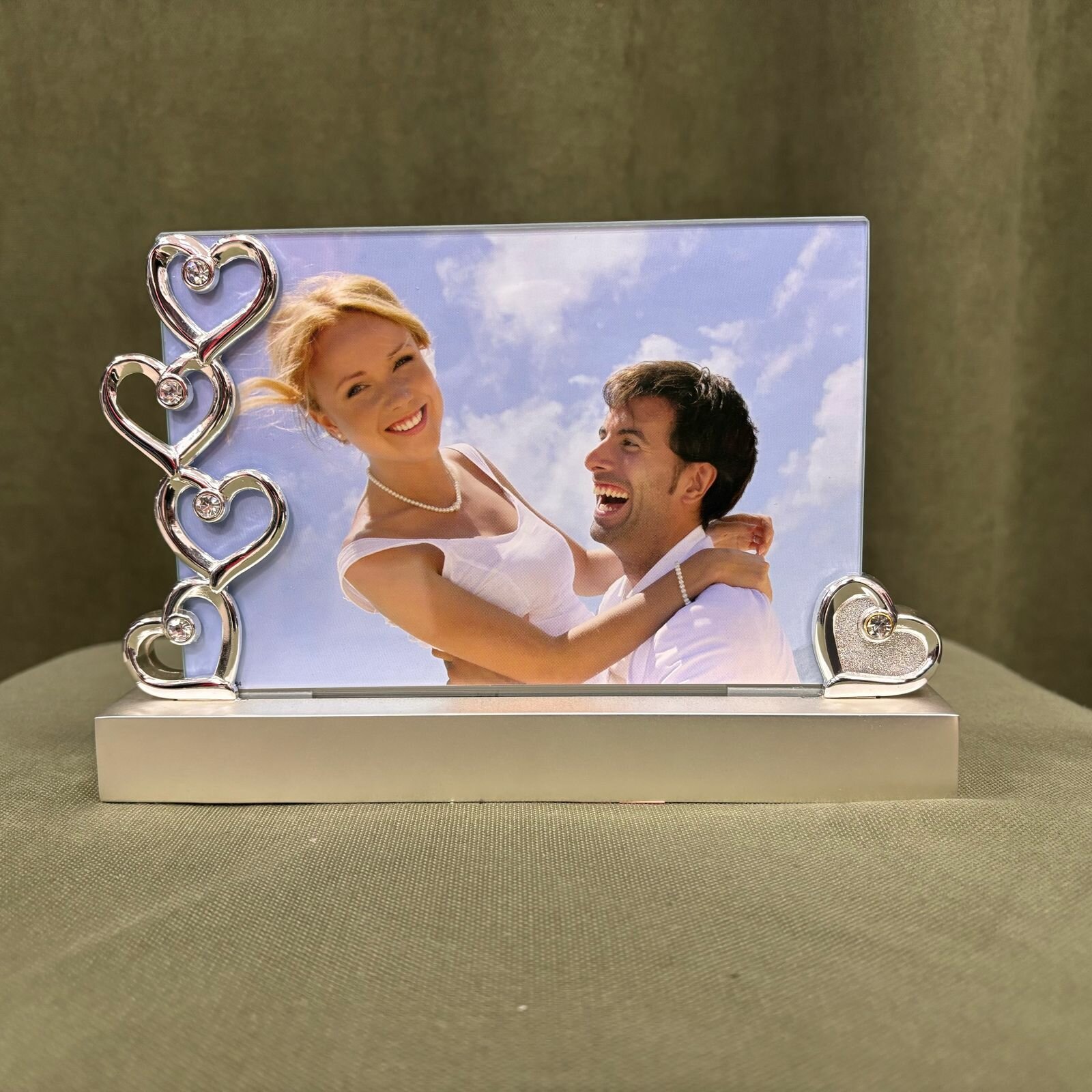 Фоторамка 10*15 см металлическая серебристая "Сердца" 24110