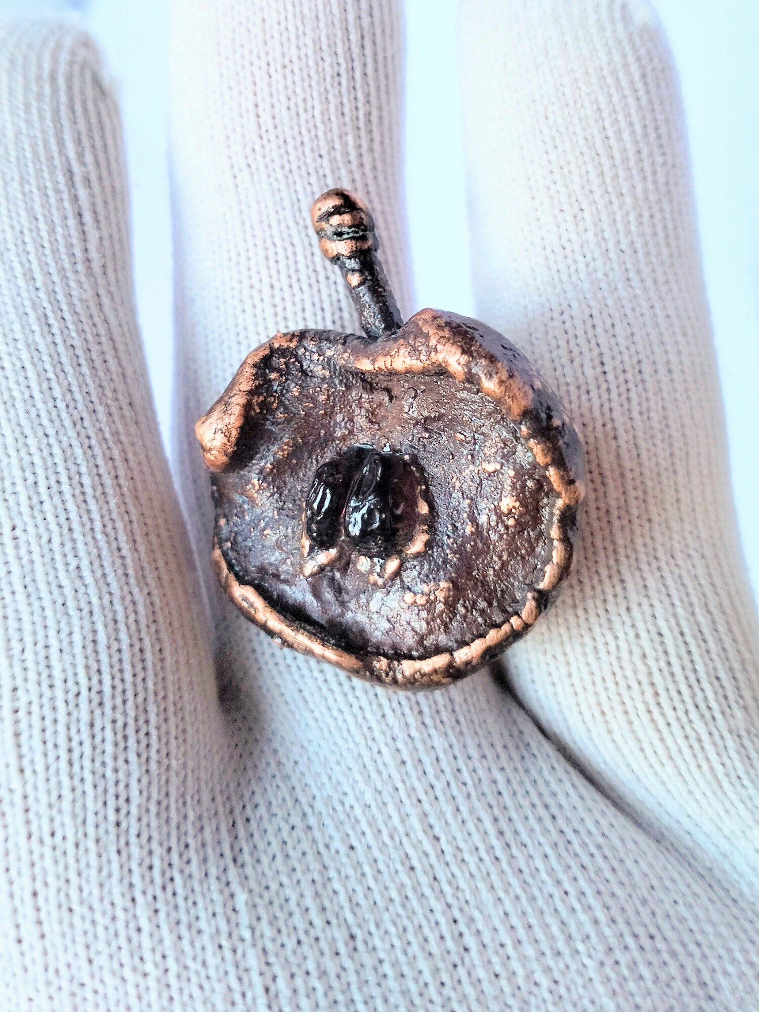 Брошь Медная мастерская GALATEA