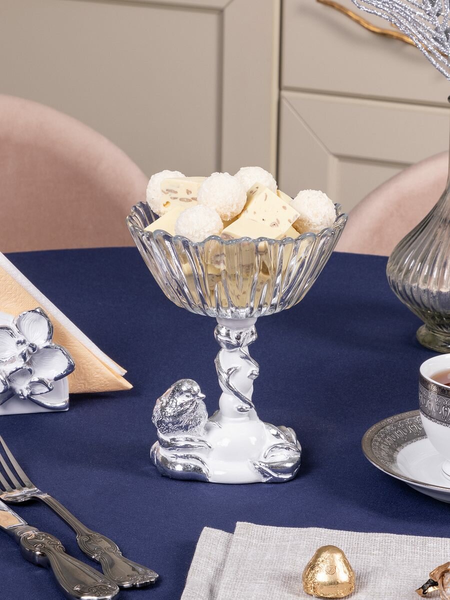 Фруктовница-конфетница из мрамора и стекла на ножке BOGACHO с птичкой