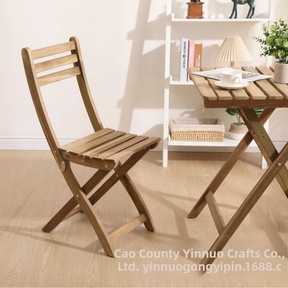 Стол и стул на открытом воздухе на балконе, небольшой столик во внутреннем дворе, комбинированный складной стул 1