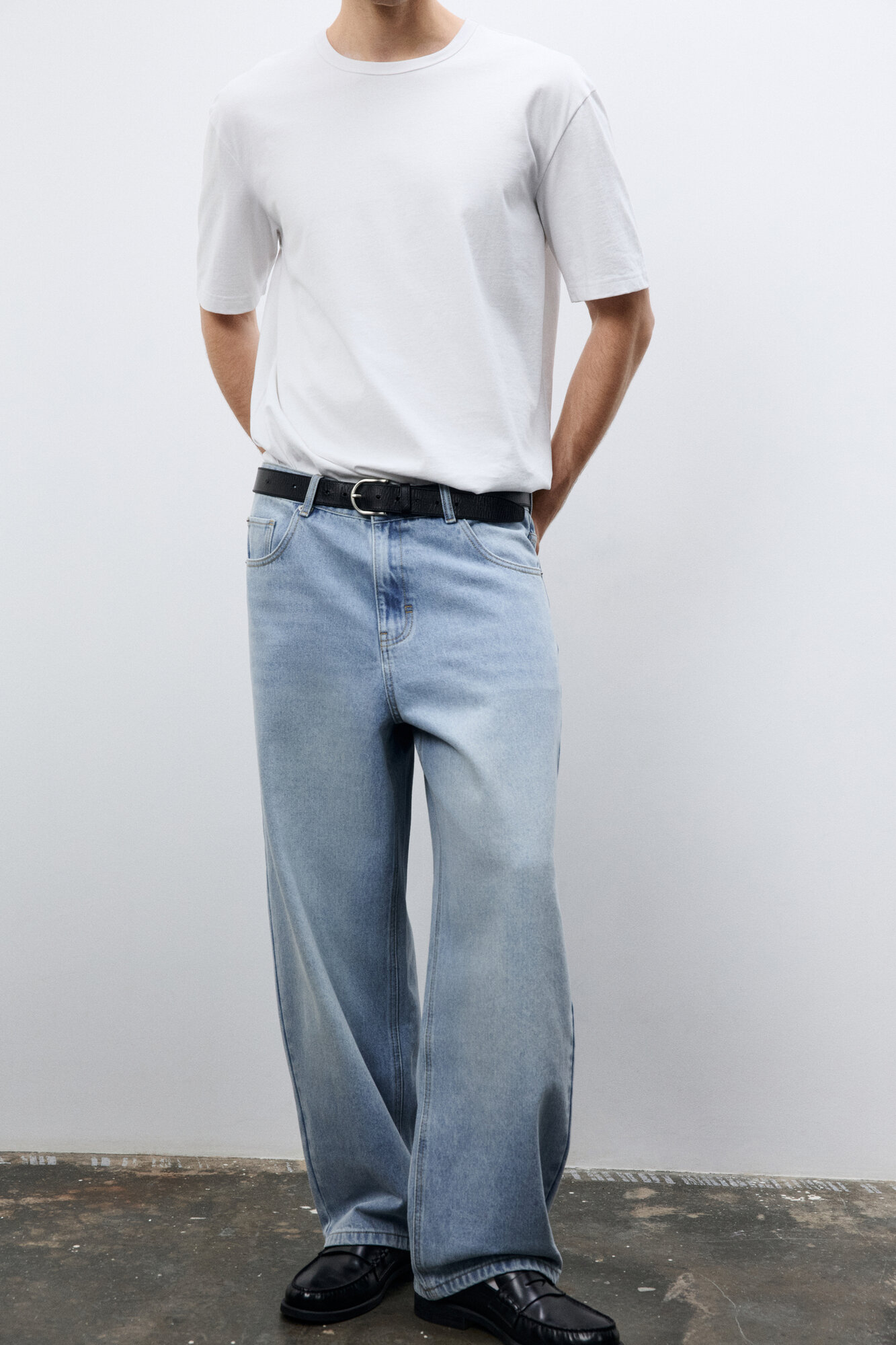 Джинсы широкие 