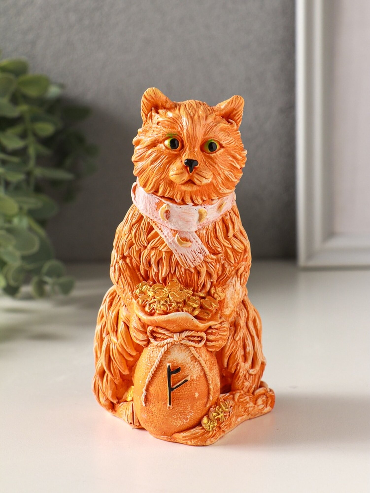 Статуэтка Сима-ленд "Йольский кот" с мешком монет, гипс, 13×9×7 см, рыжий