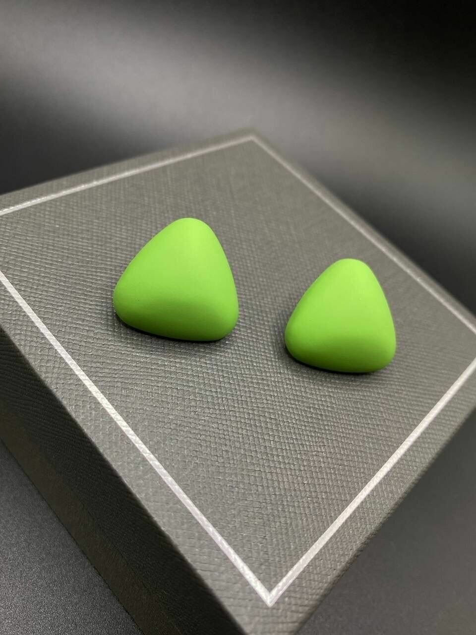 Серьги пусеты