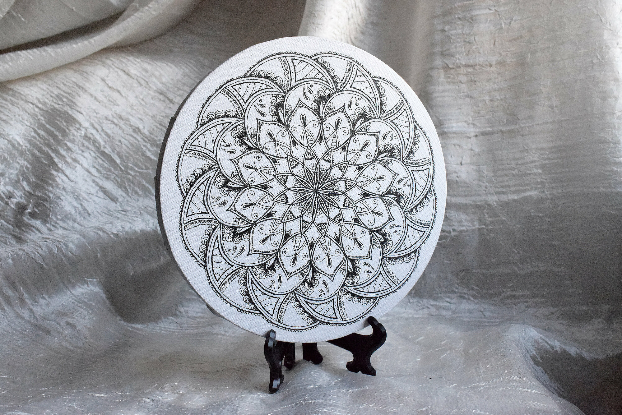 Интерьерная картина-мандала "Горный цветок"