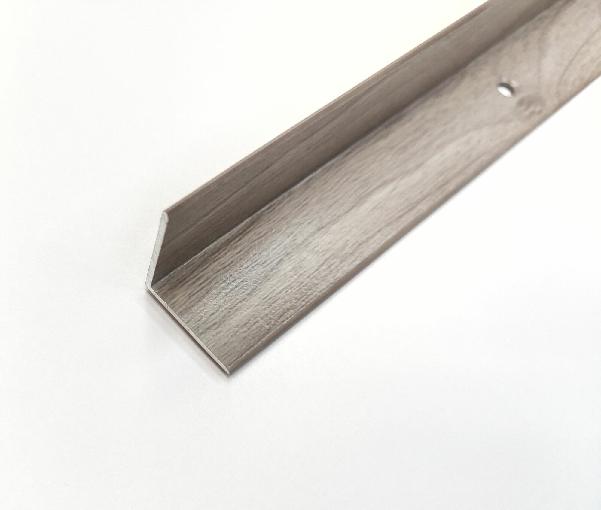 Порожек для напольных покрытий угловой (внутренний) 20х20 мм, длина 1,8м, Русский профиль, Угол 20*20 внутренний 1,8 Дуб сицилия