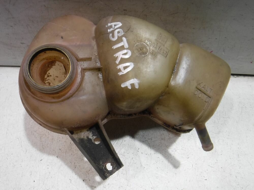 Расширительный бачок Opel Astra F 90351852