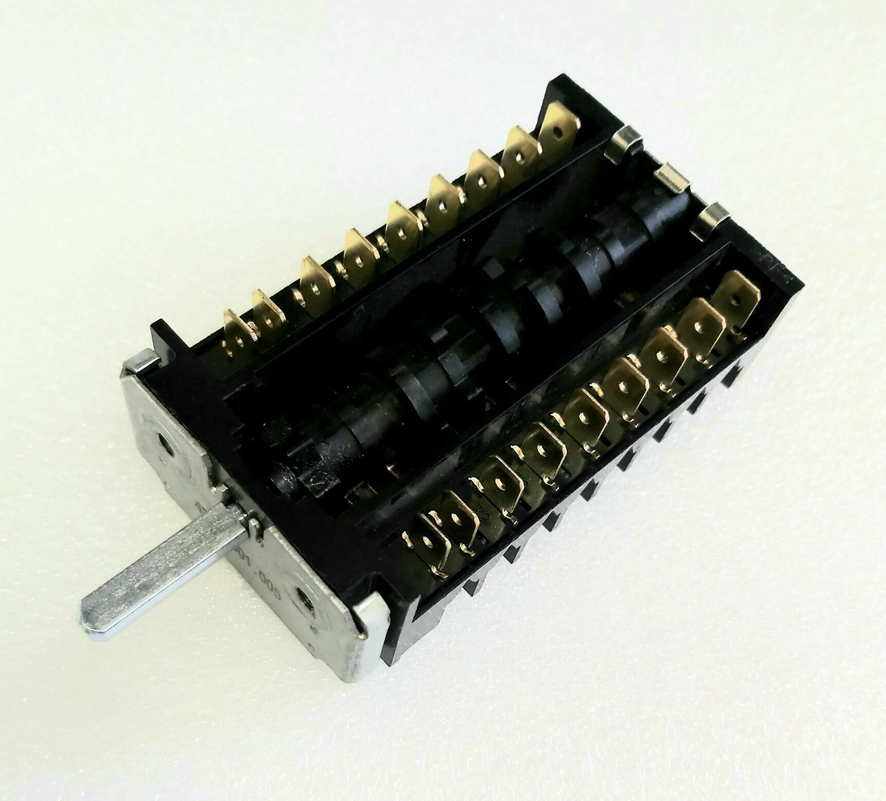 Переключатель для духовок ELECTROLUX 7 реж. 250V 16A (з.42.07001.005) китай