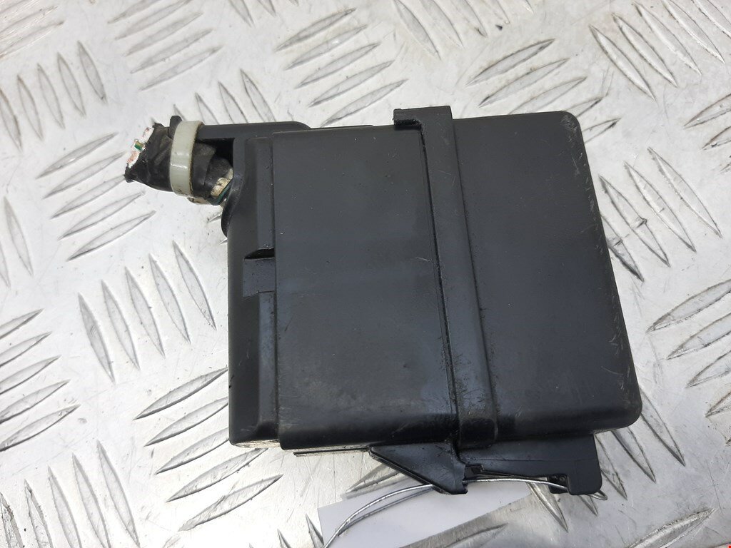 Блок реле Subaru Legacy 5 (BM/BR) 25232AA090 арт. 635879