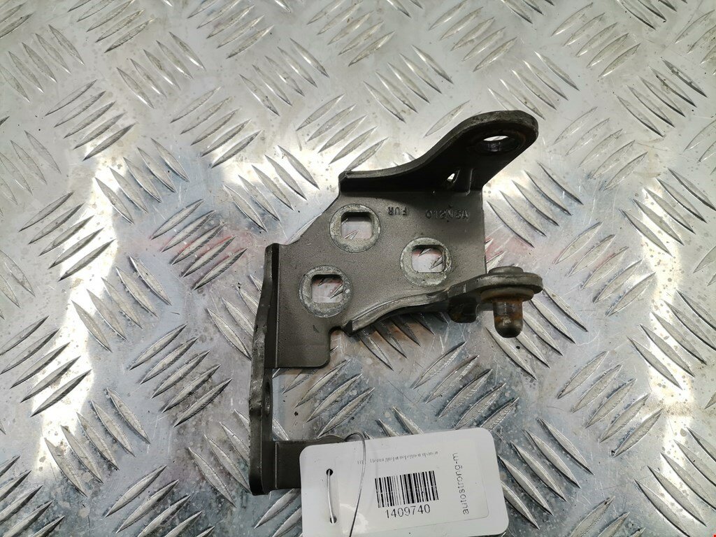 Петля двери передней правой Chevrolet Tahoe (GMT900) 25854416 арт. 1409740