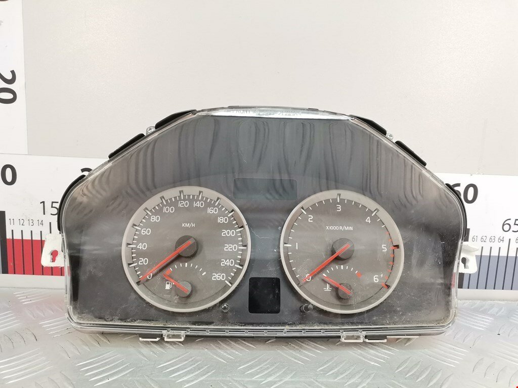 Панель приборная (щиток приборов) Volvo V50 1 8602879 арт. 1716715