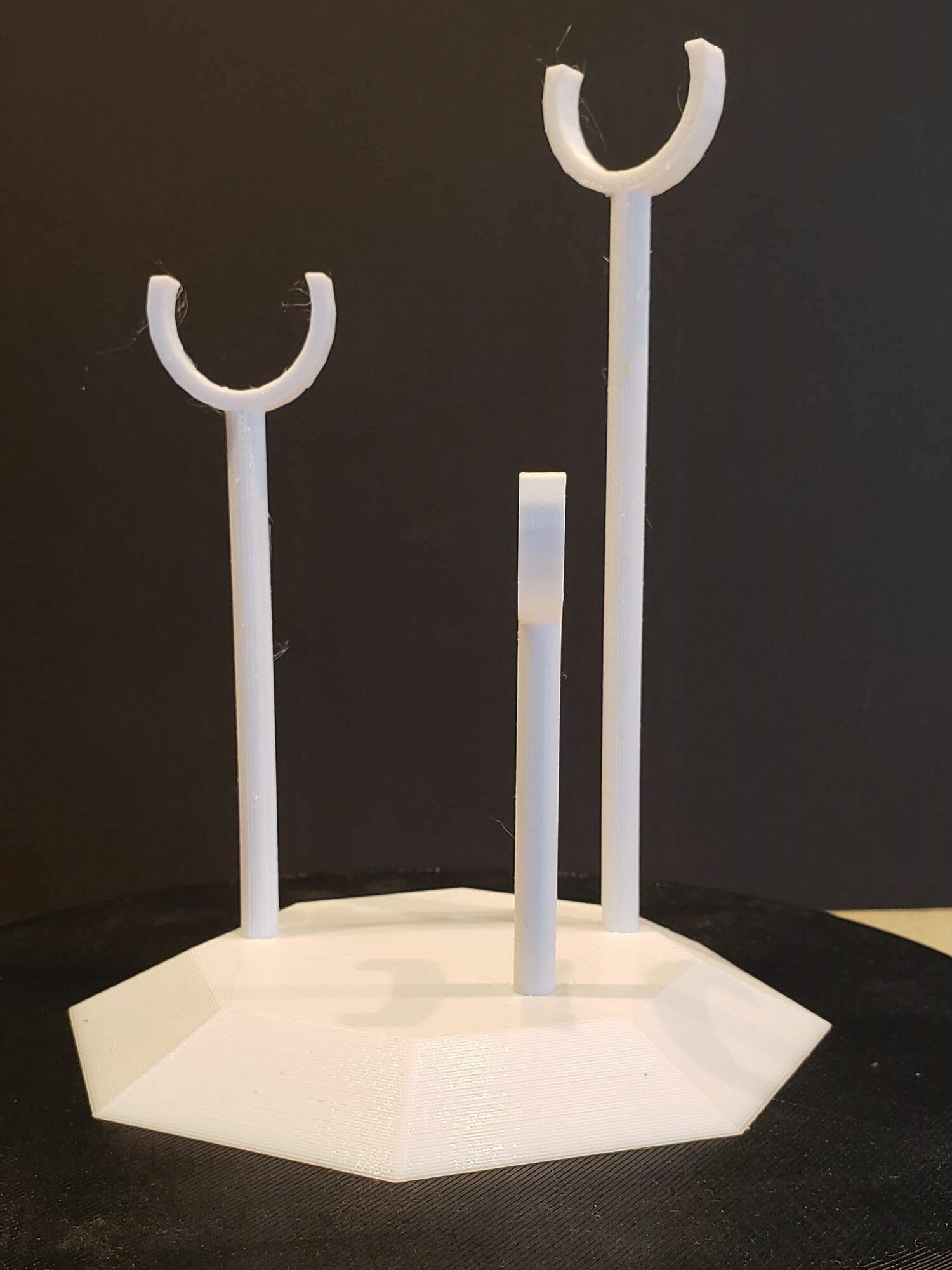 Подставка для дракона и других подвижных фигурок, белая