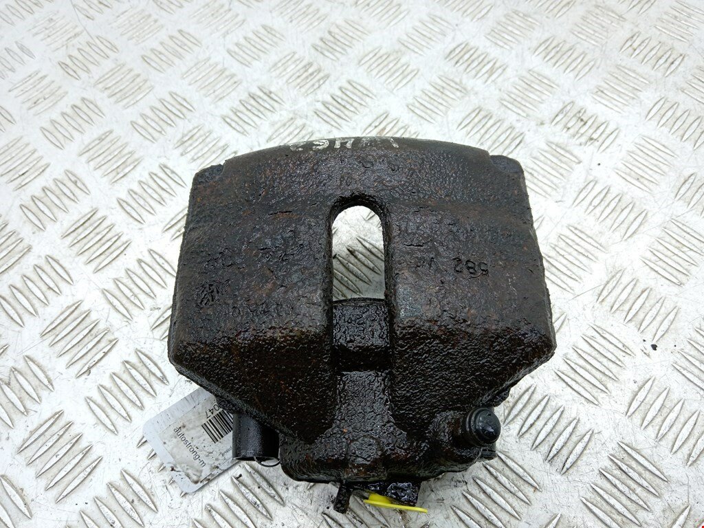 Суппорт передний правый Volkswagen Passat 6 1K0615124E арт. 1973047