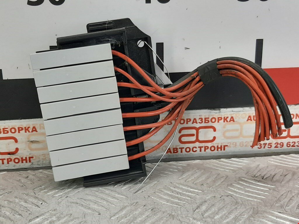 Блок предохранителей Opel Meriva A 14526271 арт. 850231