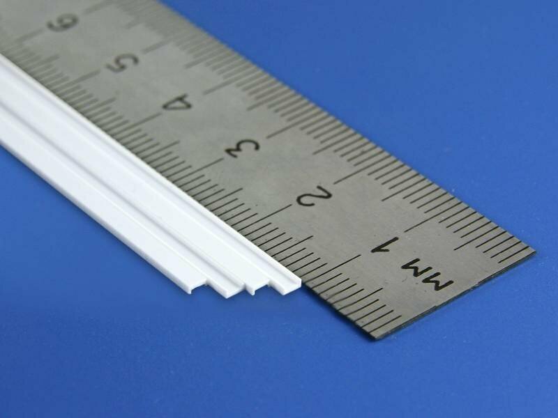 Швеллер пластиковый 2х1 мм, 4 шт