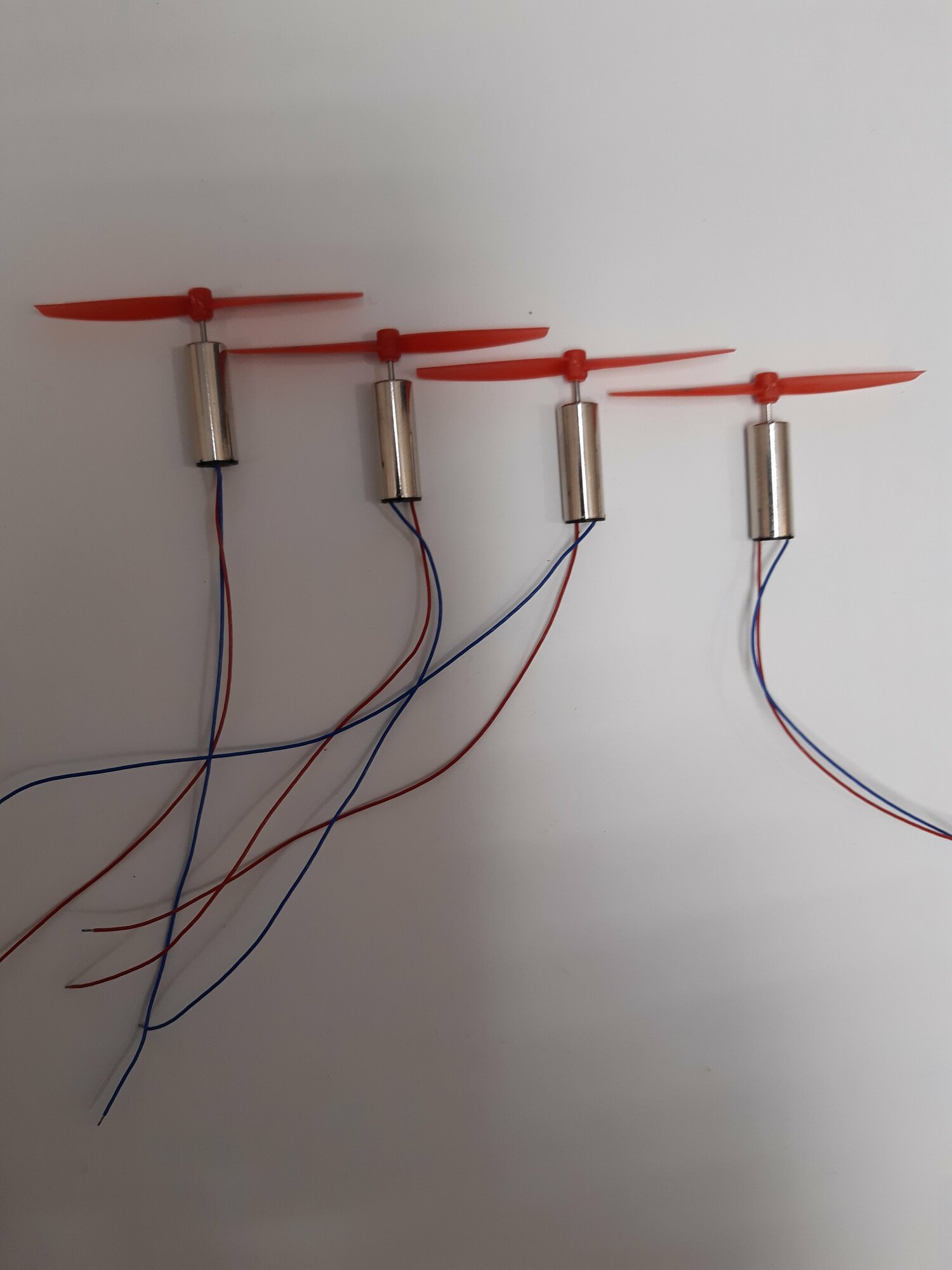 Мини двигатель с пропеллером для дронов 7*20мм (лот 4шт.)