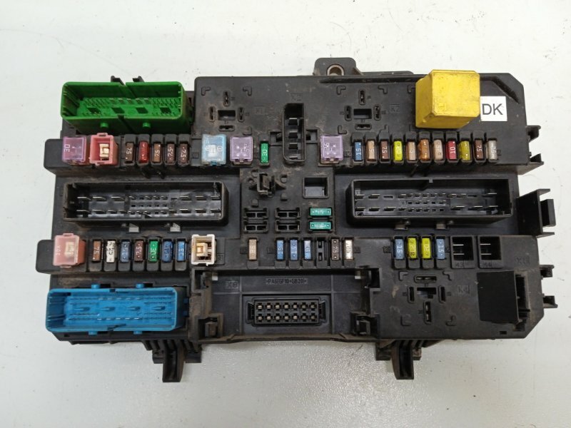 Б/У в багажник, Опель Астра H Блок предохранителей Opel Astra 2004-2015 H, L48 113562 OPEL арт. 13180774