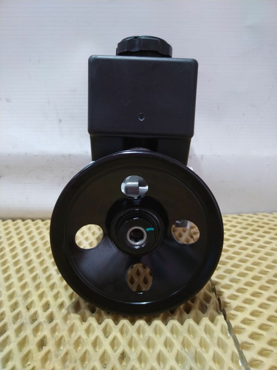 Насос ГУР SSANGYONG 6654601880