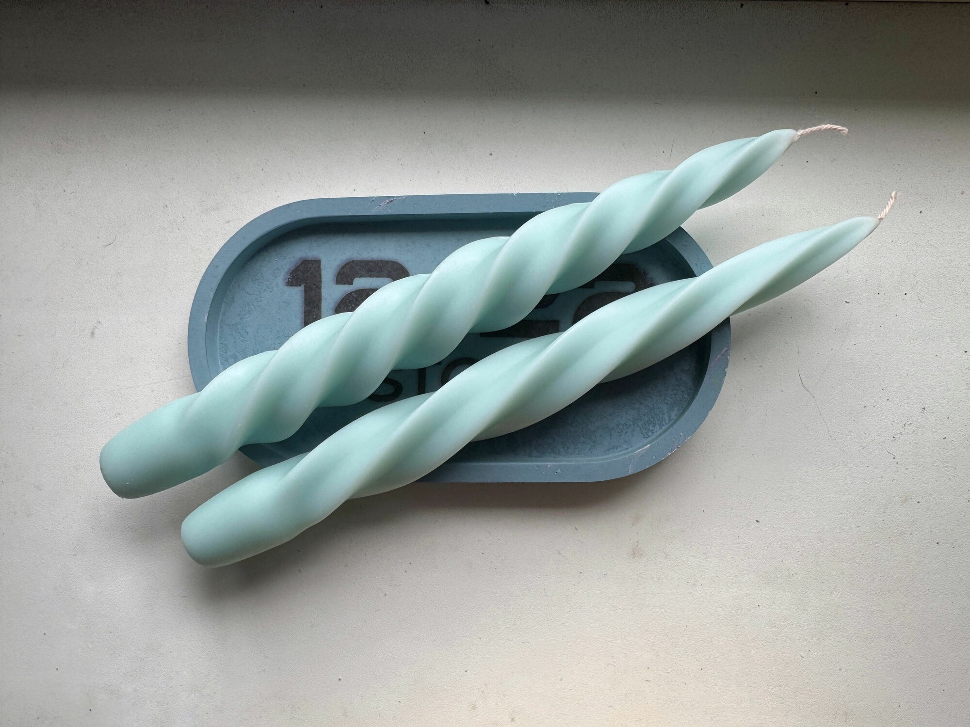 Эко-свечи "12-22", оливковый воск, ручная работа, бирюзовые, 2шт