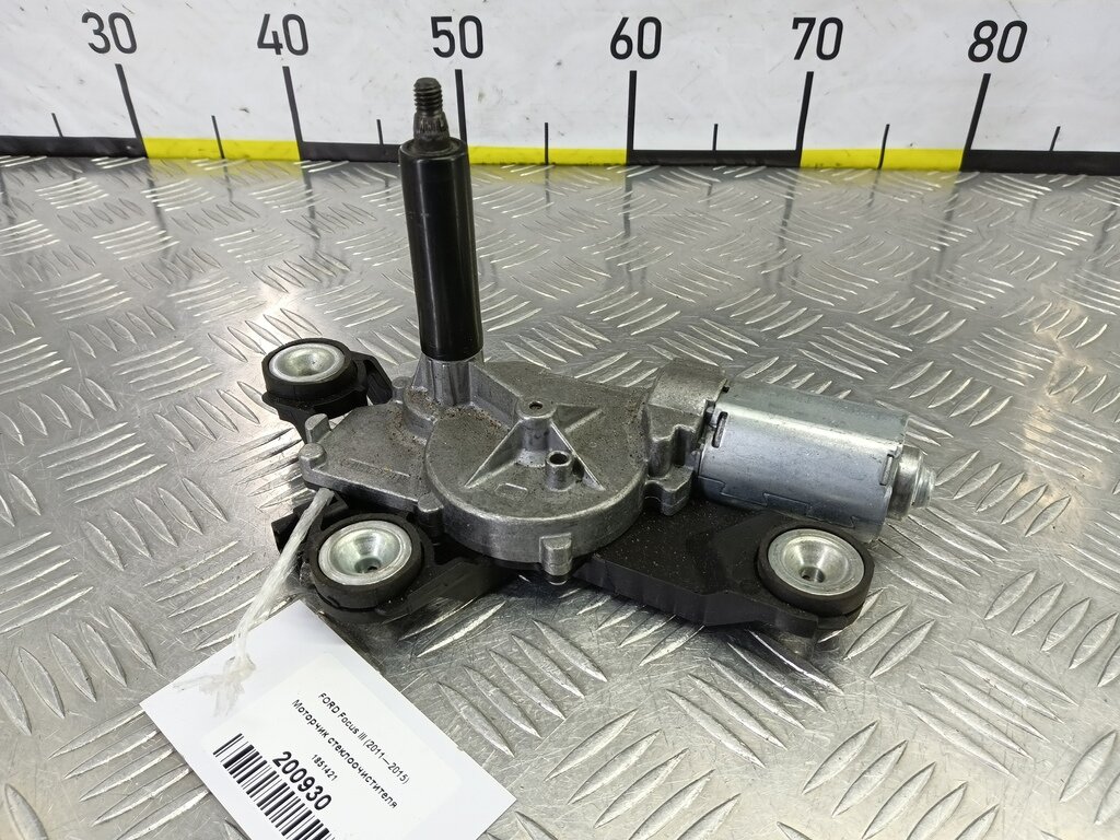 Моторчик стеклоочистителя Б/У для FORD Focus III (2011—2015) 1851421